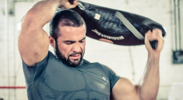 Oli Thompson przegrywa na BAMMA 15 z Gzimem Selmanim | MMAROCKS