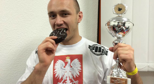 Marcin Bandel wygrywa w 58 sekund na La Familia Fight Night 5 | MMAROCKS