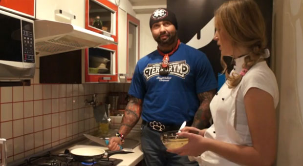 Kuchnia Wojownika (gościnnie Marcin Różalski) - odcinek 1 | MMAROCKS