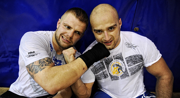 Artur Głuchowski vs Stuart Austin na BAMMA 18 | MMAROCKS