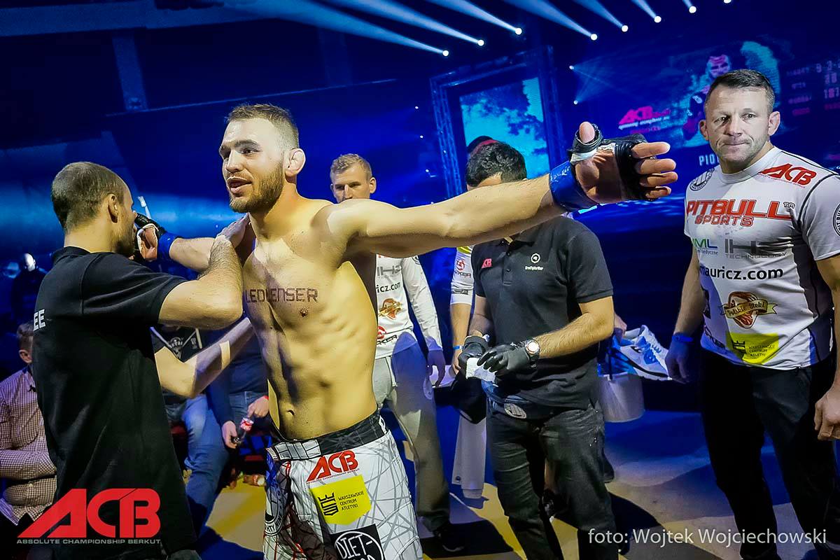 Piotr Strus i Tomasz Marciniak komentatorami ACB 54 - transmisja gali ...