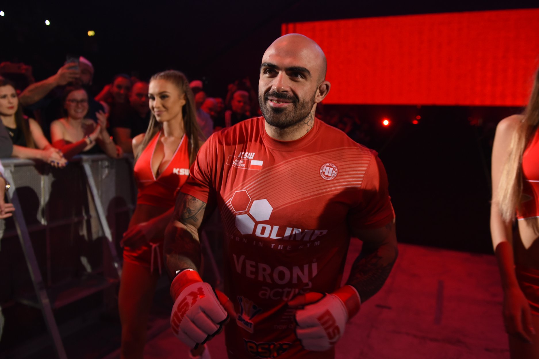 Akop Szostak: "Nie mogę się bić z osobą, którą od gówniarza podziwiałem ...