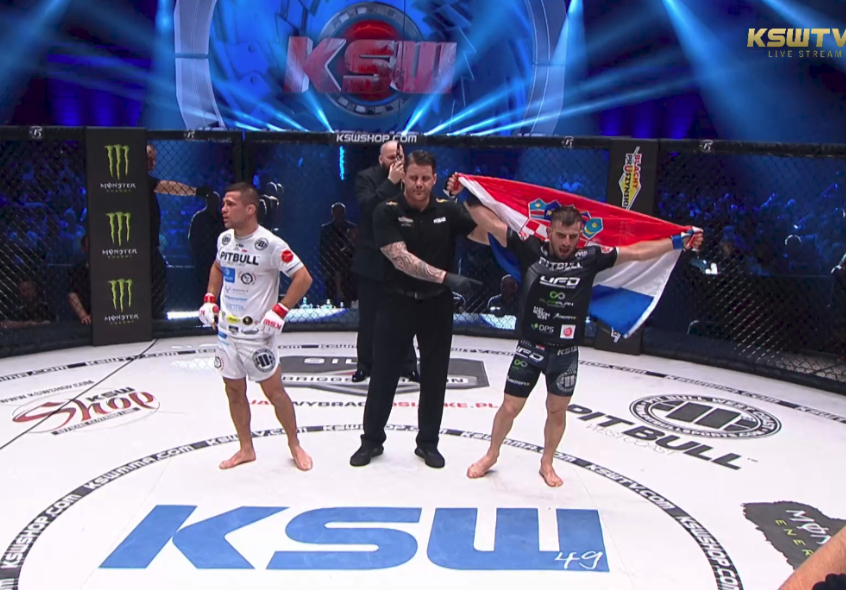 Antun Racić po raz drugi wygrywa z Pawłem Polityło przez niejednogłośną ...