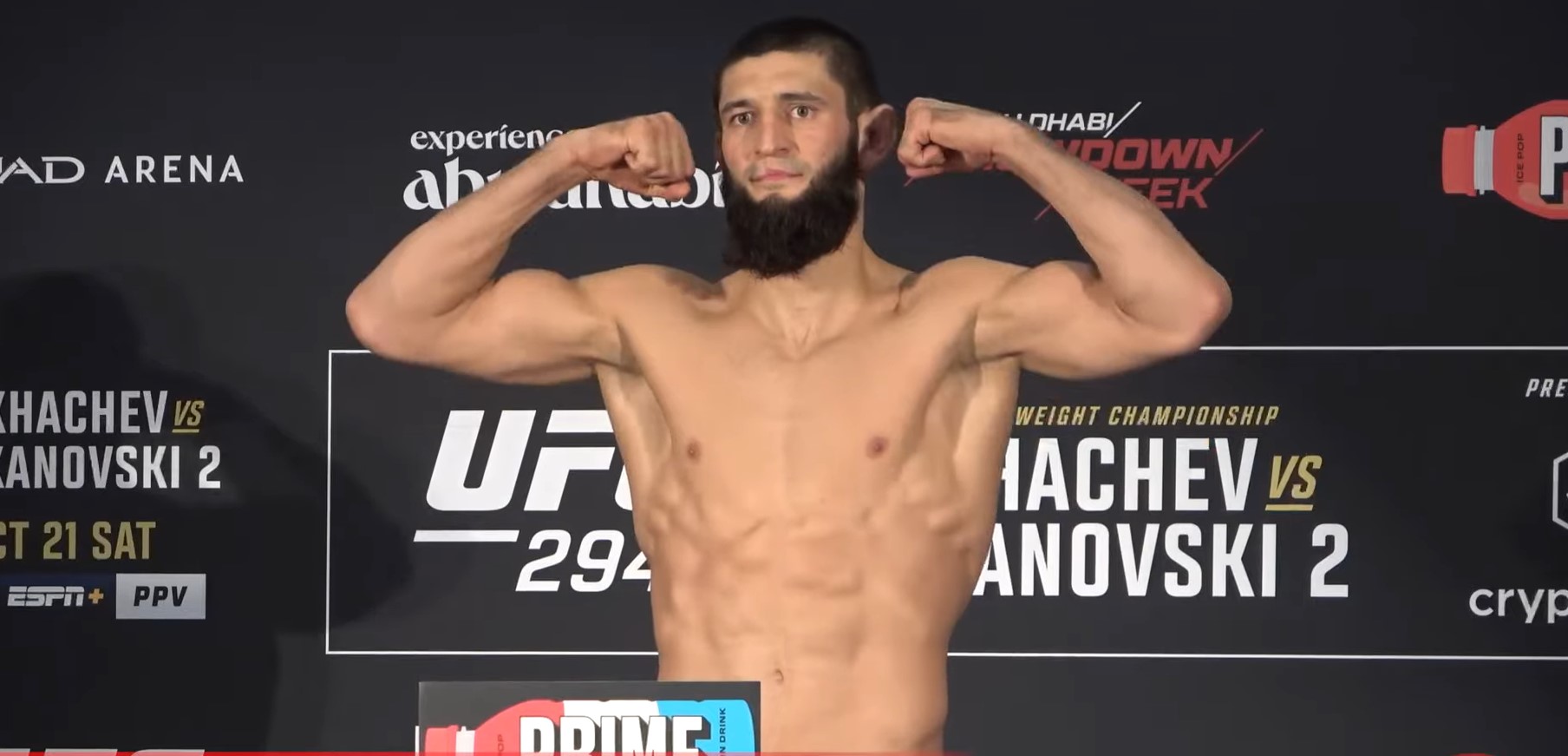 Khamzat Chimaev wskazuje następnego rywala. Chce byłego mistrza UFC ...